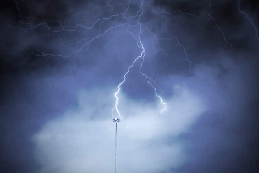 The Lightning Rod project: a laser beam to control lightning ...